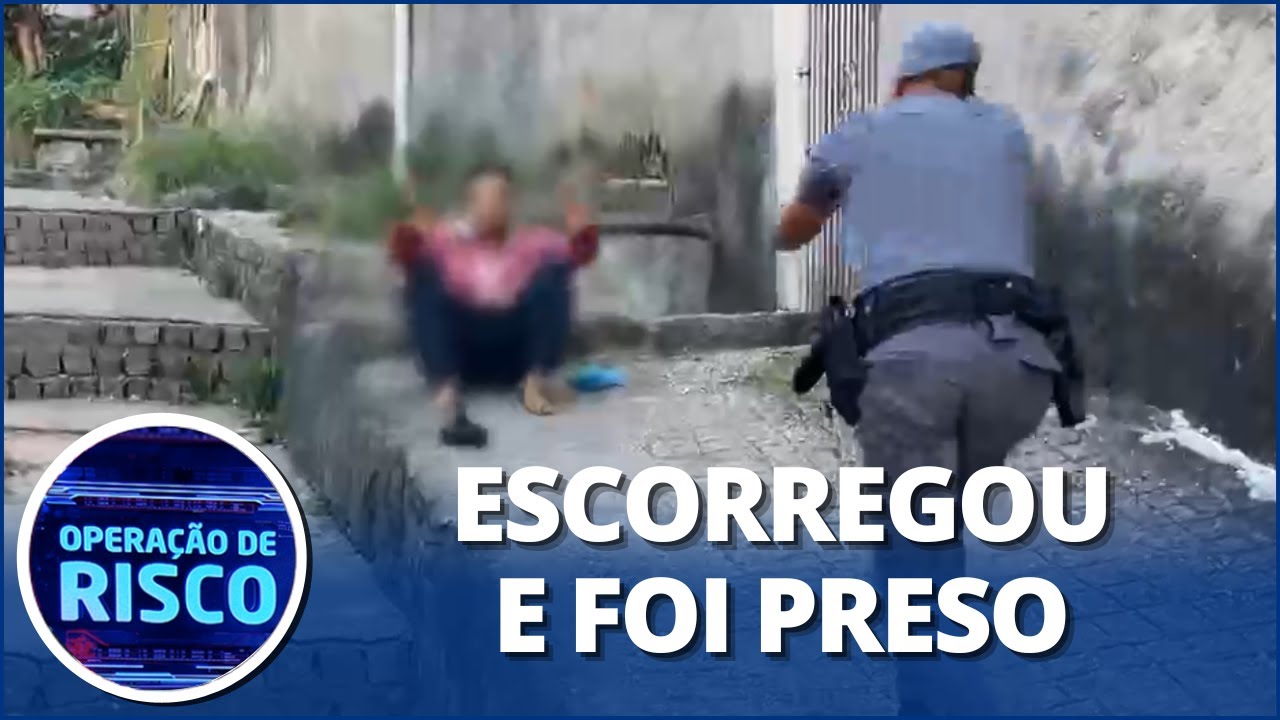 Caiu daquele jeito! Traficante escorrega e é preso com drogas em operação policial