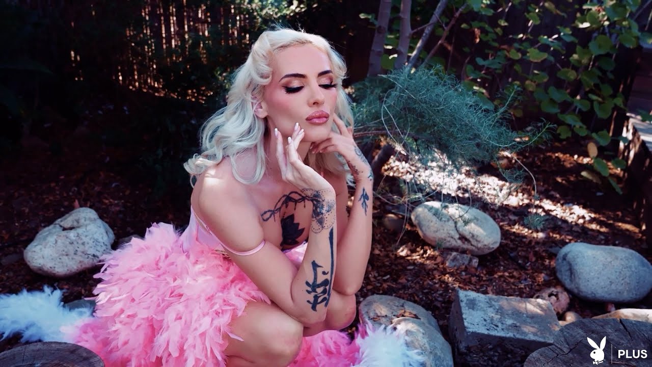 Playboy Extra - Shia Snow