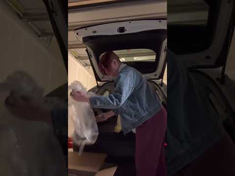 Putting A Mattress Pad In The Back of RAV 4 #short #toyota #rav4 #suv #camping #quartzsite