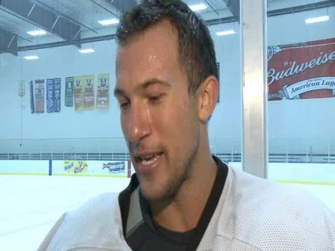 Mike Vaskivuo of the Fort Wayne Komets correctly pronounces his name Vask-ih-voh