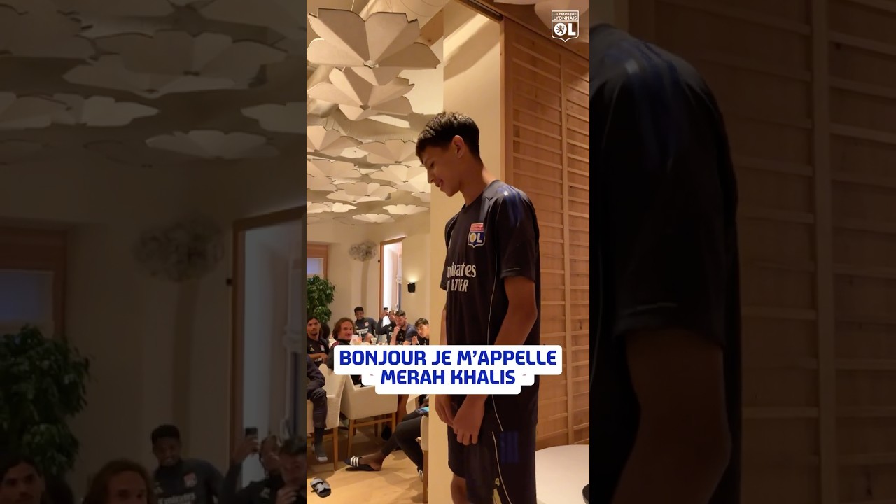 Au tour de nos deux Gones Khalis Merah et Tiago Goncalves de chanter après le repas hier soir 🎤🎵