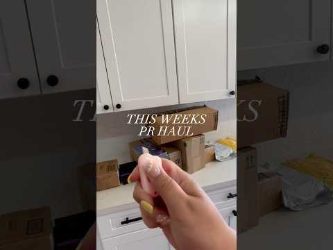 This weeks PR haulπshoutout to Clivias Creations! π
πΌβ¨#prhaul #pr #haul #unboxing #hauls