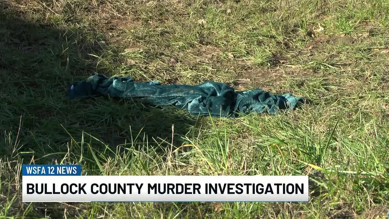 Murder investigation opened after man found dead beside highway in Bullock County