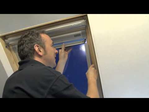 How to install a roof window blind