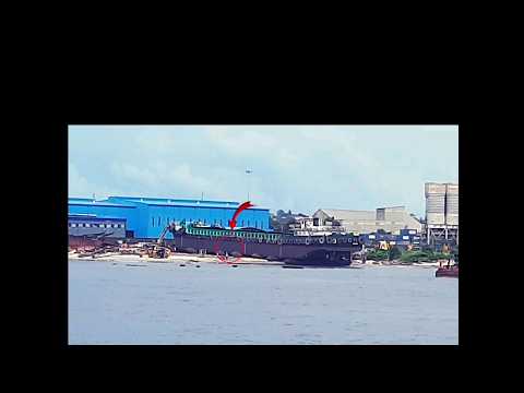 New barge launching 🌊💯😱🔥⚓️#ship #shipinstrom #sea #shiplaunching