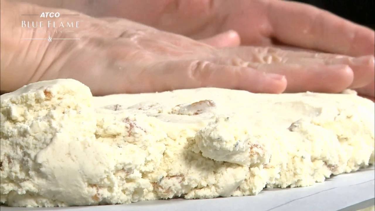 How To Make Thyme and Apricot Shortbread