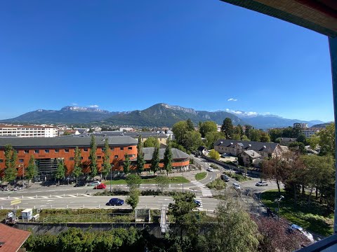Visitez en ligne ce vaste appartement T2 meublé de 86 m² à louer à Annecy
