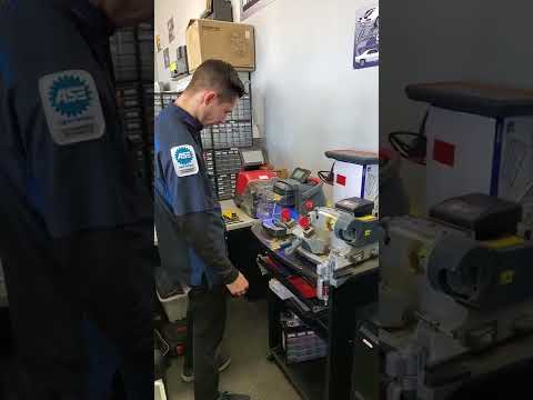 Auto Locksmith