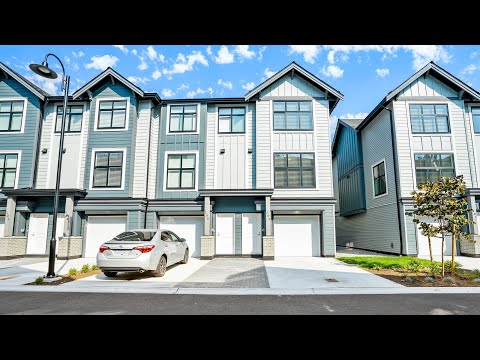Brand New Corner Townhome Built by Amacon at 306 2267 McKenzie Road in Abbotsford