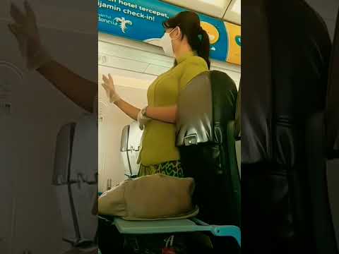 Safety Demonstration Pramugari Citilink