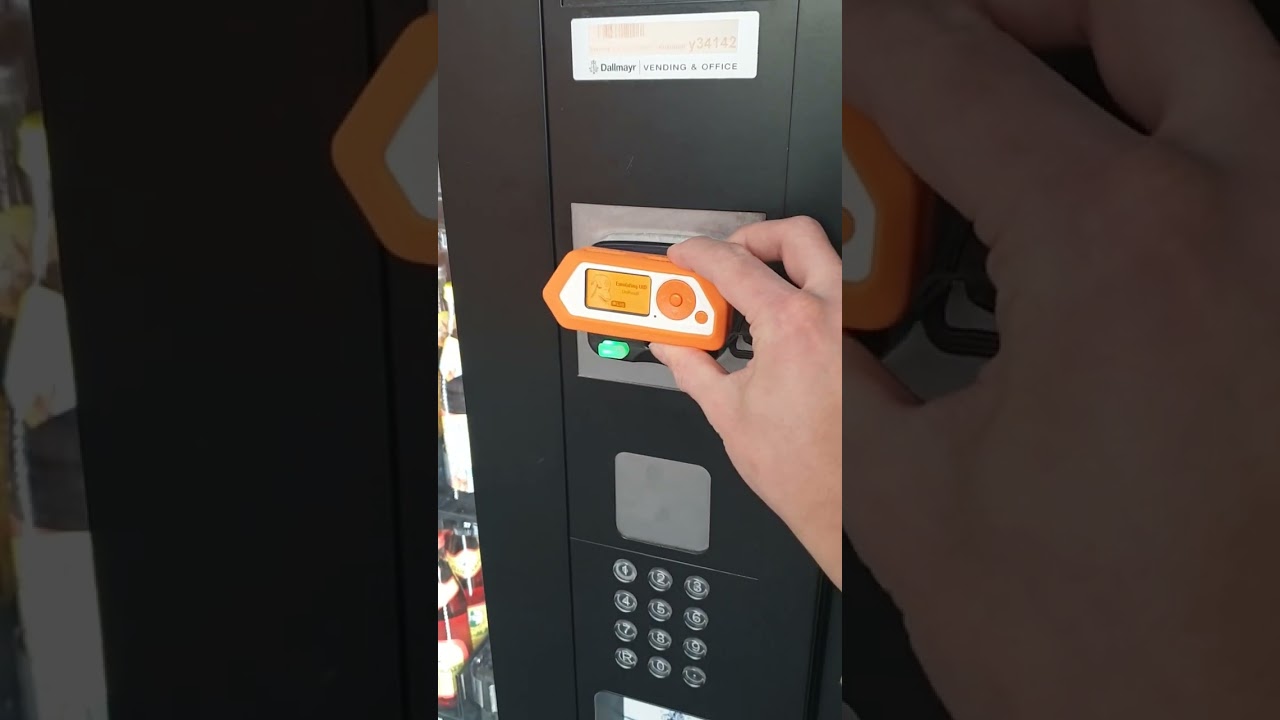 🔶 Flipper Zero NFC does not work on Dallmayr vending machine #shorts