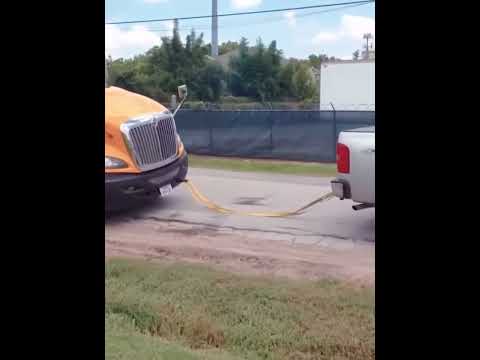 P/U Trucks PULLING SEMI! #trucking #viral #shorts