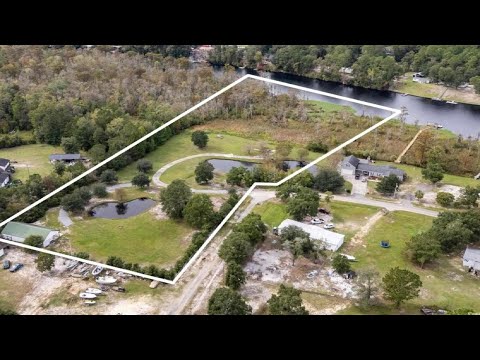 688 Cherokee Dr., Georgetown, SC Presented by Brianne Bender.