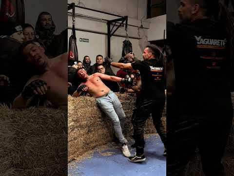 隆Una batalla feroz de boxeo en guantes de MMA en Argentina馃 #combatsport #fighter #deportes #battle