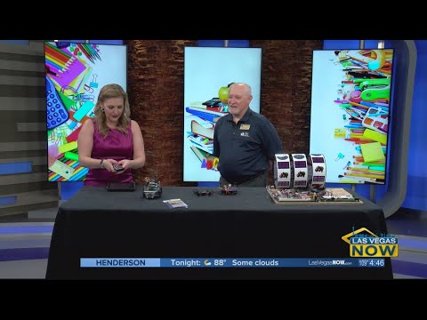 Learning to build electronics at CSN