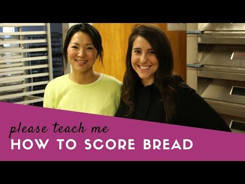 How to Score Bread