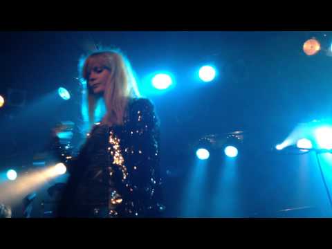 "The Asteroids Galaxy Tour" 01.11.13 "Around The Bend" live in Barcelona (Leñador Films TV)