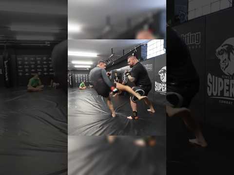 Tom Aspinall Kicks Eddie Hall Full Force ! 💥 #gym #mma #funny