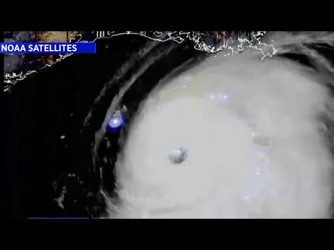 Laura making its way toward Texas, Louisiana as major hurricane
