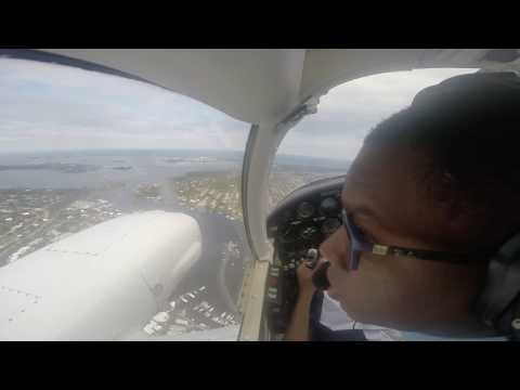 PA34-200 Piper Seneca approach and landing | GoPro HD