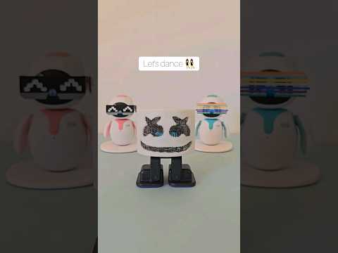 Giving my robots 3D printed gadgets 😎🌈 #cute#robot#pet#emorobot #eilikrobot #shorts