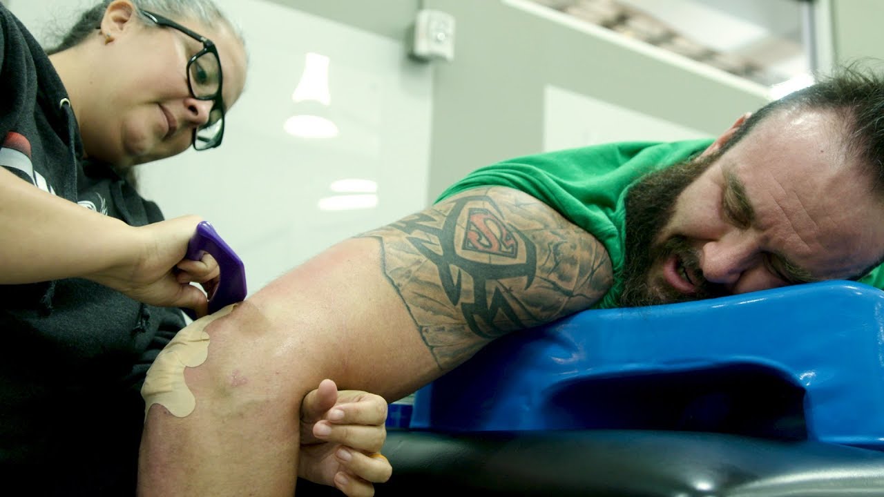 Braun Strowman's unique approach to physical therapy: Remaking The Monster - Episode 2