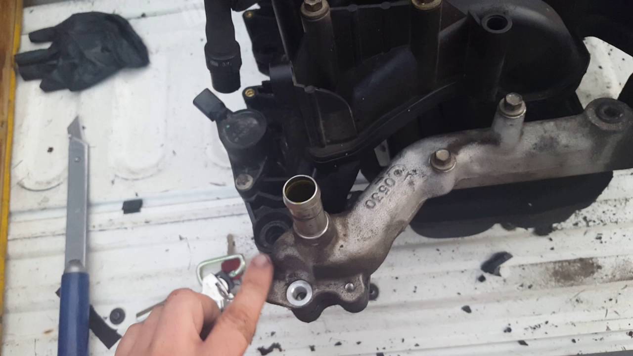 2000 Expedition coolant leak (crossover)