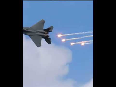 RSAF F-15 Dropping Flares
