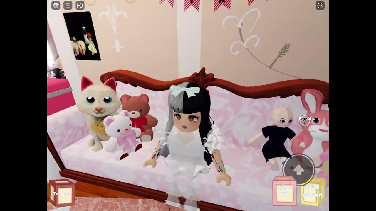 Melanie Martinez- Crybaby the extra clutter Roblox tour game