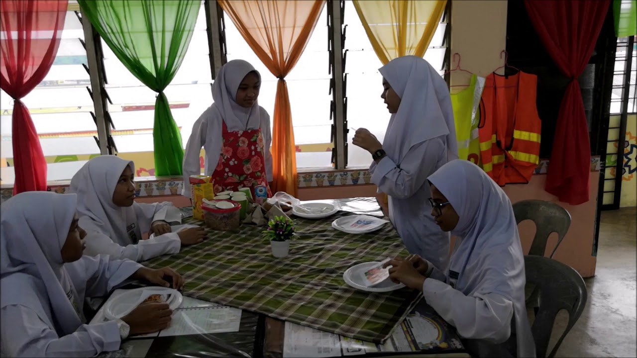 PAK21 THE LITTLE CAFE