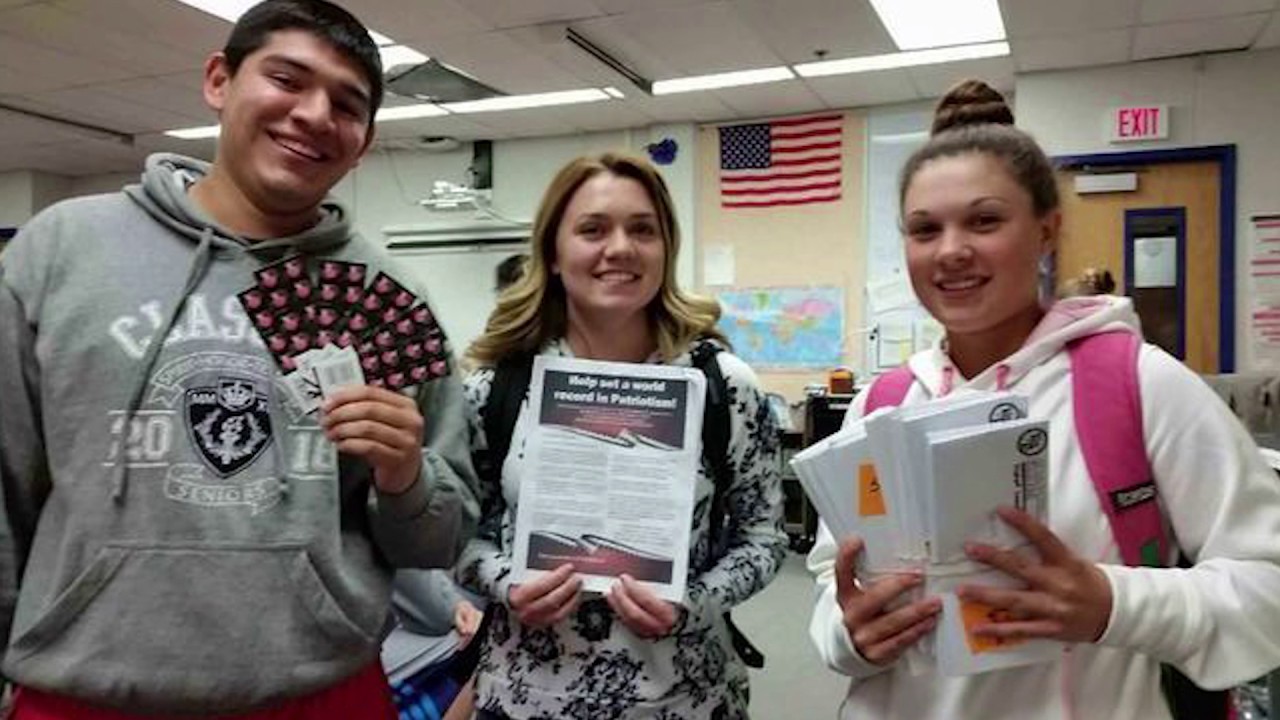 DAR Sets A Guinness World Record in Patriotism!