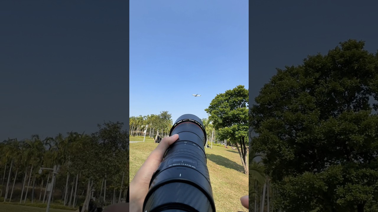 My friend was amazed when he saw the airplane photos taken with a handheld 600mm telephoto lens.