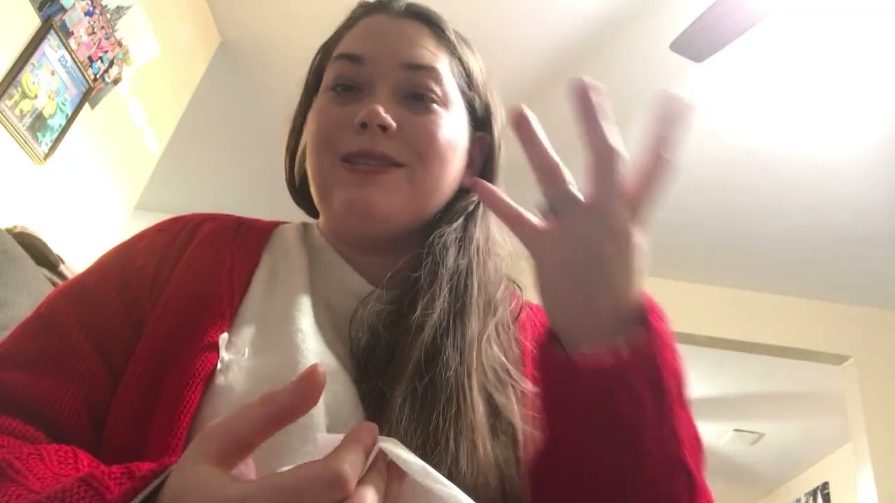 PRODUCT REVIEW: Kleenex 2 ply 230 count tissues! A must have!
