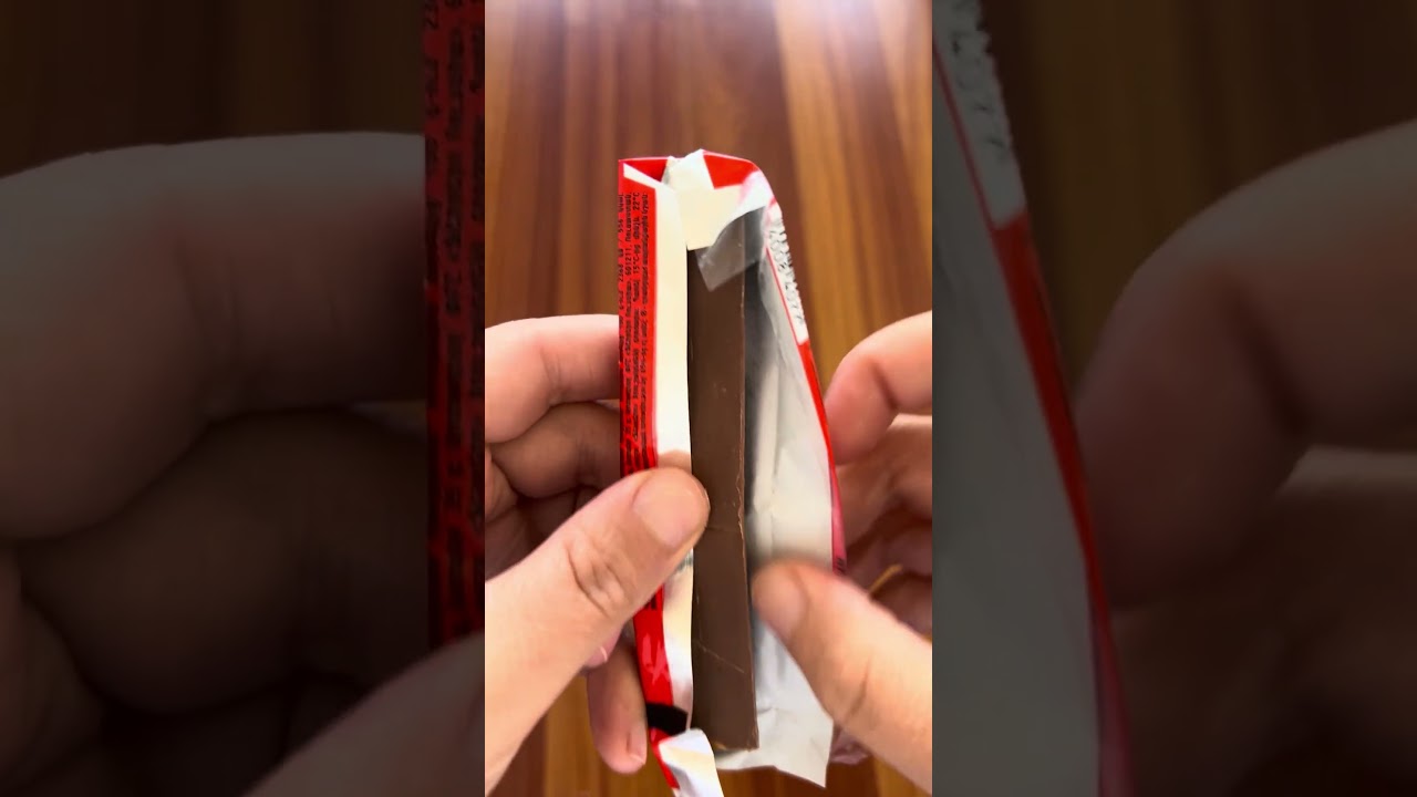 Unboxing kinder maxi! #unboxing #kindermaxi #kinder #chocolate #yummy #asmr #wowmoment #asmrsounds