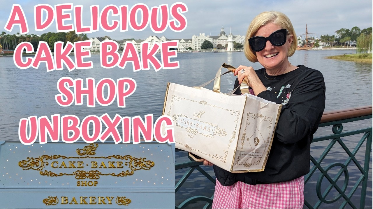 A DELICIOUS CAKE BAKE SHOP UNBOXING