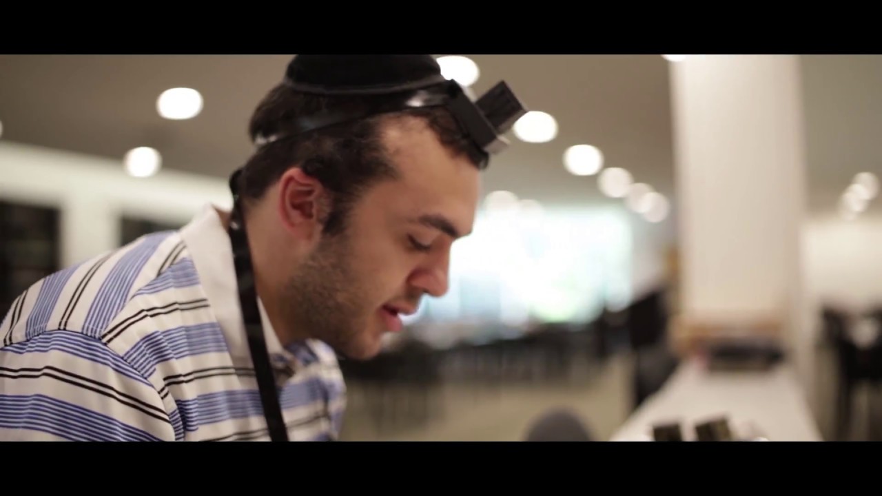 Avi Beer - Mi Bon Siach [Official Music Video]