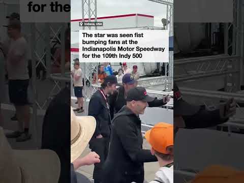 Keanu Reeves makes time for fans at the Indy 500