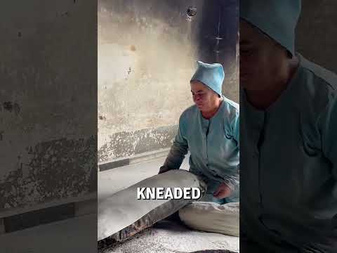 How traditional Armenian lavash bread is made! π¦π²π - π₯ stepshots