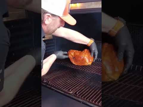 No Wrap Pulled Pork. So barky, so delicious! Full vid on our channel. #shorts #pulledpork #porkbutt