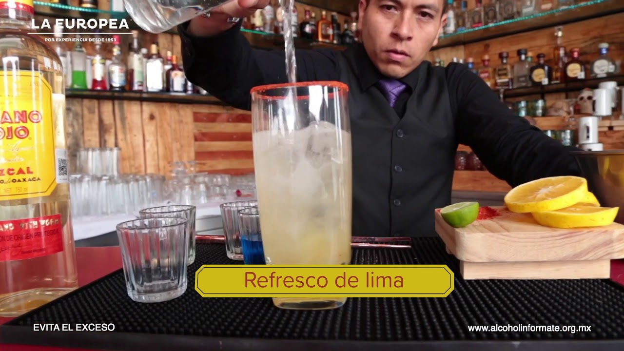 Mezcal Gusano Rojo; El Original con Gusanito