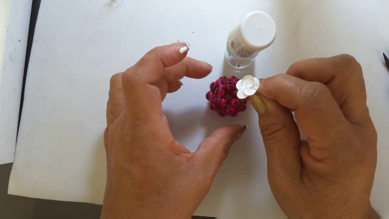 Flor en Alambre y Esmalte de uñas