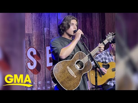 Gwen Stefani’s son gives surprise performance at Blake Shelton’s Oklahoma bar