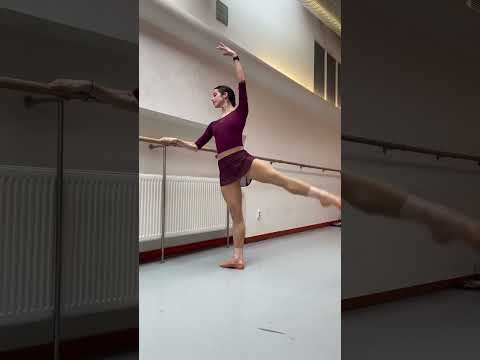 Today's Ballet Barre with Intermezzo Ambassador Diana Alonso