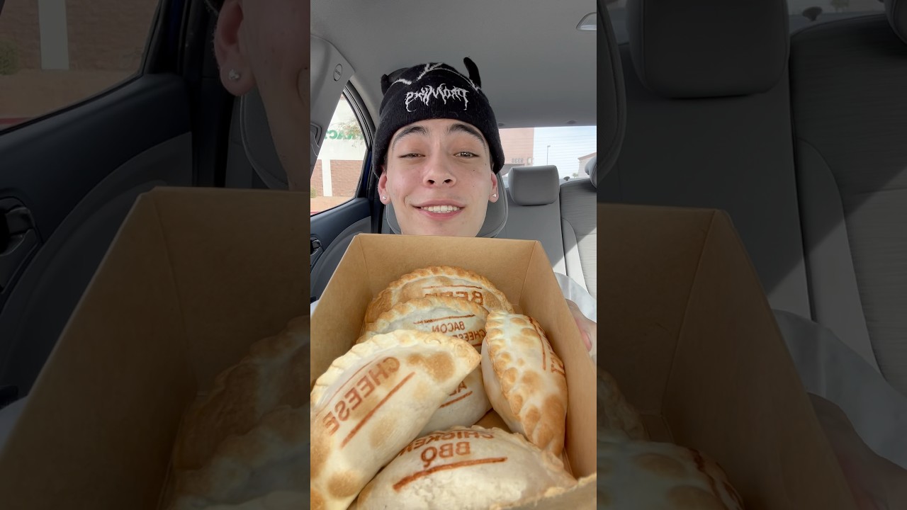 Different Kinds Of Empanadas!!!😲