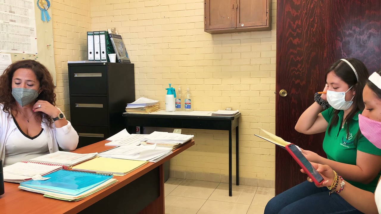 Entrevista con la Directora de la Secundaria General Jesús Reyes Heroles