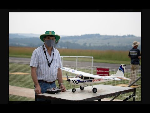 Fun with electric planes at Irene Radio Flyers (1080HD)