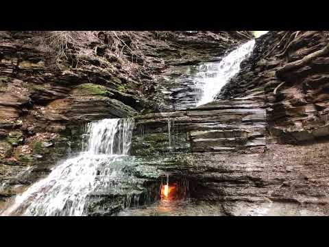 Eternal Flame Falls – Easy Waterfall Hikes