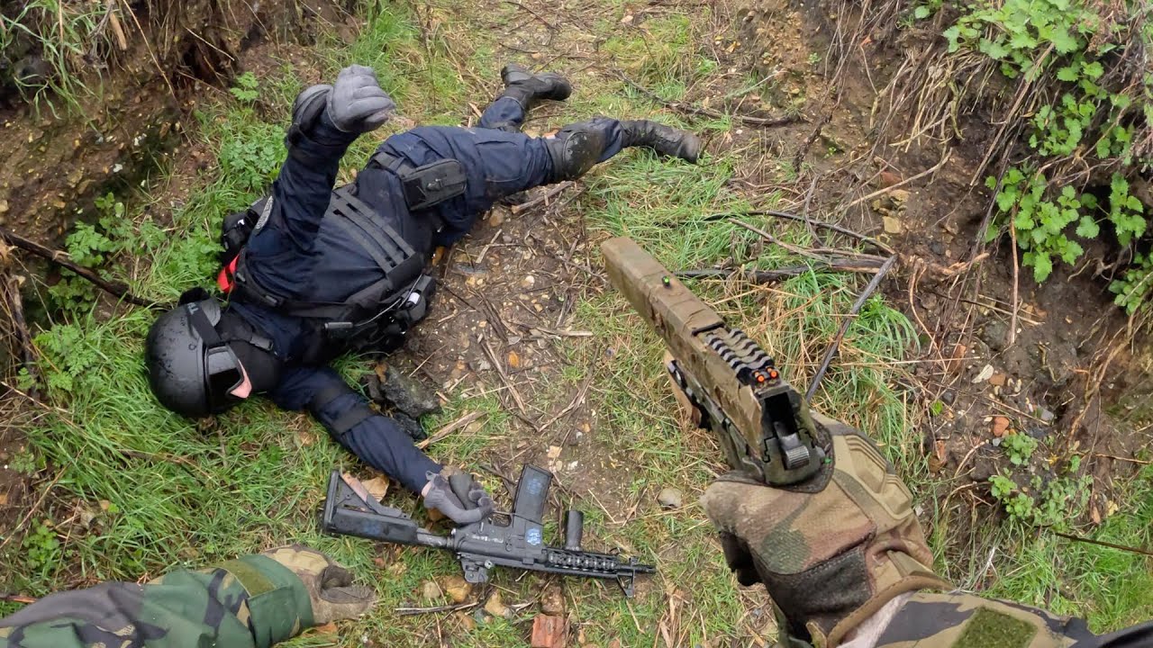 Stealth Sniper Made Them SCREAM With This 🔫  (Ghillie Suit Airsoft)