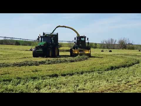 John deere 7250 + Pronar T900/ John deere 7450i