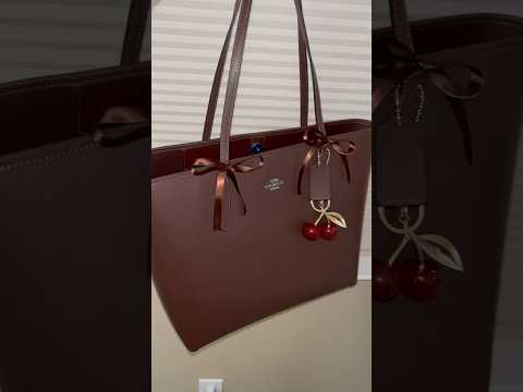 COACH CITY TOTE BAG 🤎🍒 #unboxing #citytote #coach #maple #purse #shorts